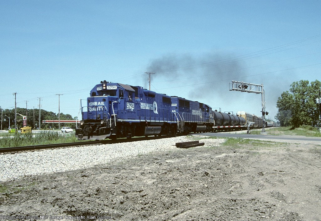 NS GP38-2 5294